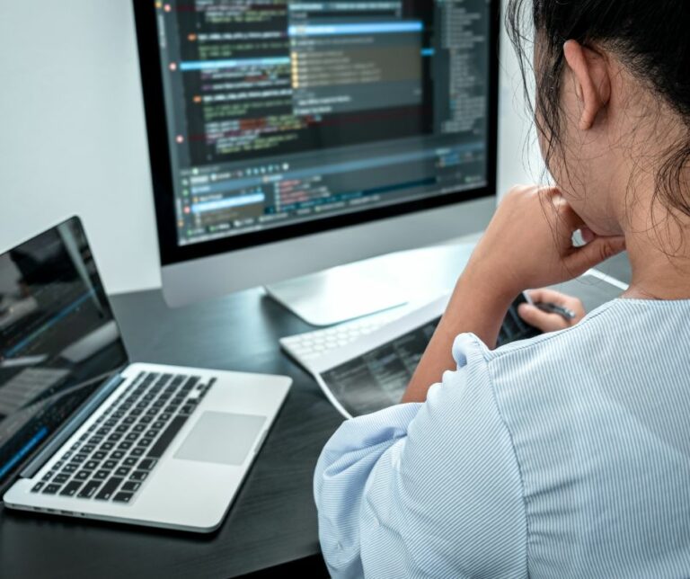 ¿Dónde contratar un programador web? ️ | Talently Blog